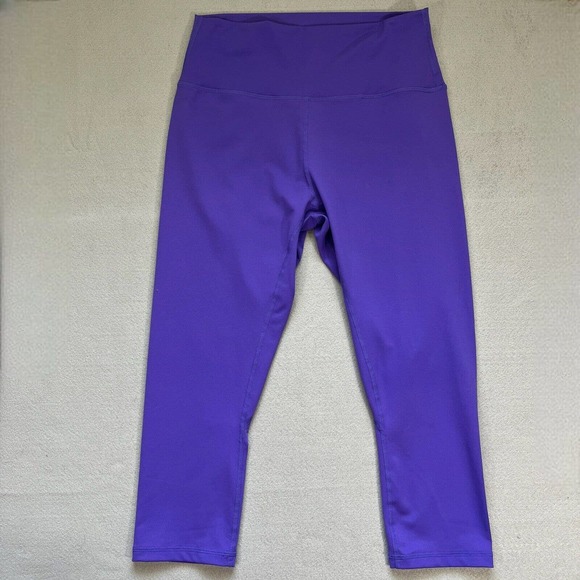 ZYIA | Pants & Jumpsuits | Zyia Active Purple Crop Leggings Size 2 ...